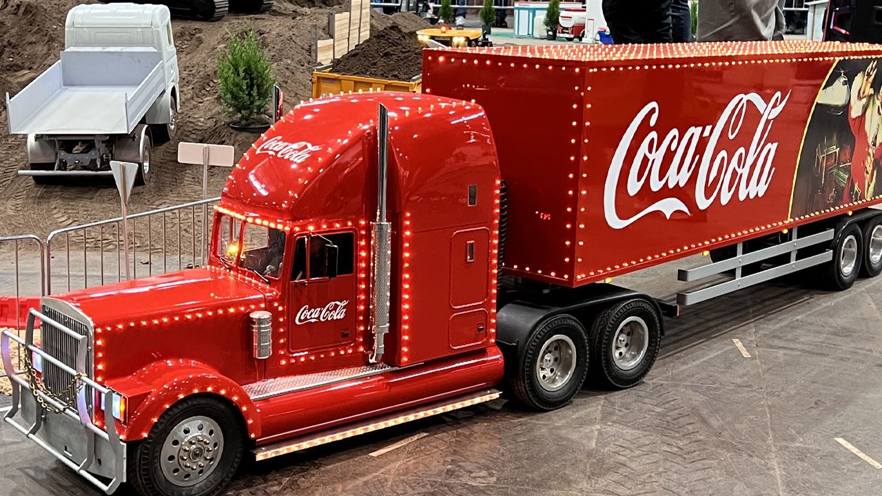 RC modely | vánoční kamion Coca Cola | Stream