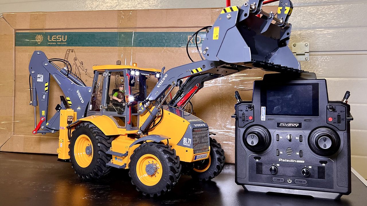 RC model | traktobagr Volvo BL71 na dálkové ovládání | Stream